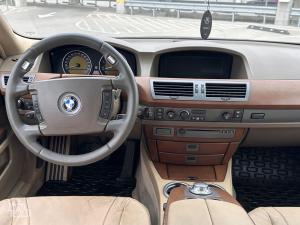 Blue BMW 730 2003 in Vilnius, with an engine capacity of 3.00 L and mileage of 380 thousand km for 1850 €, photo 9 on AUTOMOTO.COM.LV