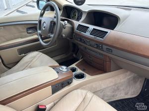 Blue BMW 730 2003 in Vilnius, with an engine capacity of 3.00 L and mileage of 380 thousand km for 1850 €, photo 10 on AUTOMOTO.COM.LV
