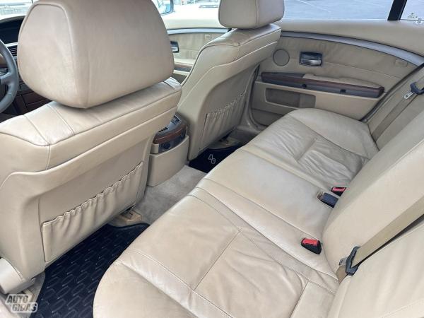 Blue BMW 730 2003 in Vilnius, with an engine capacity of 3.00 L and mileage of 380 thousand km for 1850 €, photo 11 on AUTOMOTO.COM.LV
