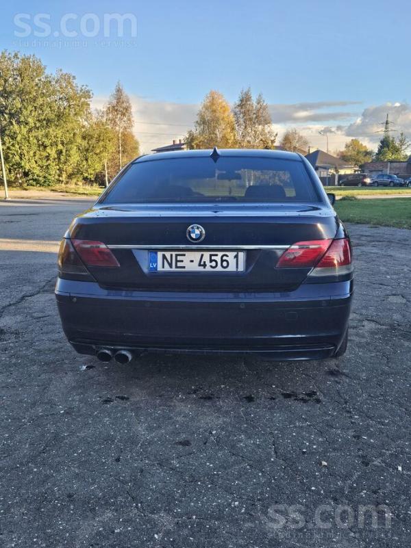 Blue BMW 730 2004 in Liepaja, with an engine capacity of 3.00 L and mileage of 447 thousand km for 2850 €, photo 5 on AUTOMOTO.COM.LV