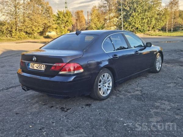 Blue BMW 730 2004 in Liepaja, with an engine capacity of 3.00 L and mileage of 447 thousand km for 2850 €, photo 6 on AUTOMOTO.COM.LV