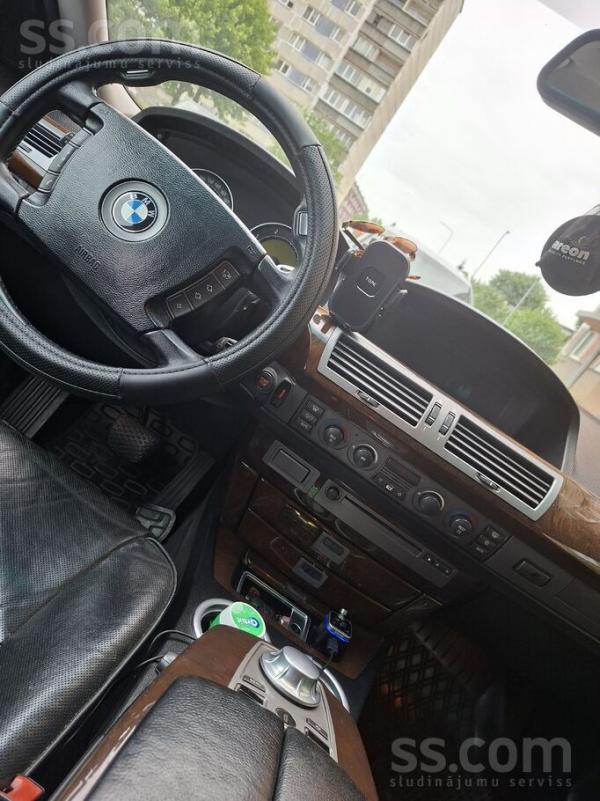 Blue BMW 730 2004 in Ventspils, with an engine capacity of 3.00 L and mileage of 511 thousand km for 2900 €, photo 5 on AUTOMOTO.COM.LV