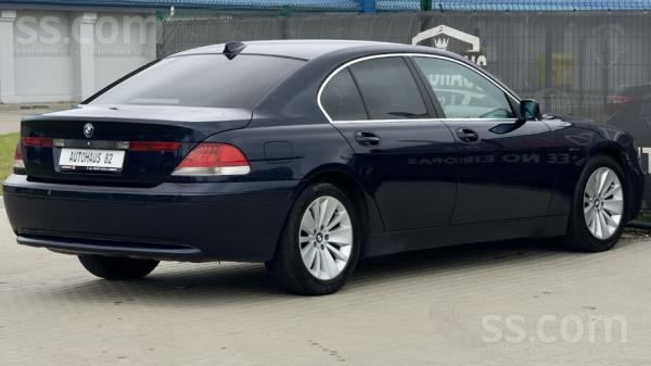 Blue BMW 730 2005 in Liepaja, with an engine capacity of 3.00 L and mileage of 322 thousand km for 5050 €, photo 4 on AUTOMOTO.COM.LV