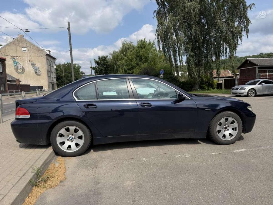 Blue BMW 730 2005 in Kaunas, with an engine capacity of 2.99 L and mileage of 100 thousand km for 1350 €, photo 5 on AUTOMOTO.COM.LV