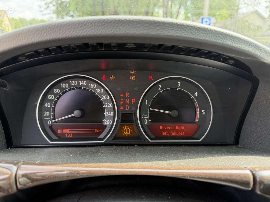 Blue BMW 730 2005 in Kaunas, with an engine capacity of 2.99 L and mileage of 100 thousand km for 1350 €, photo 11 on AUTOMOTO.COM.LV