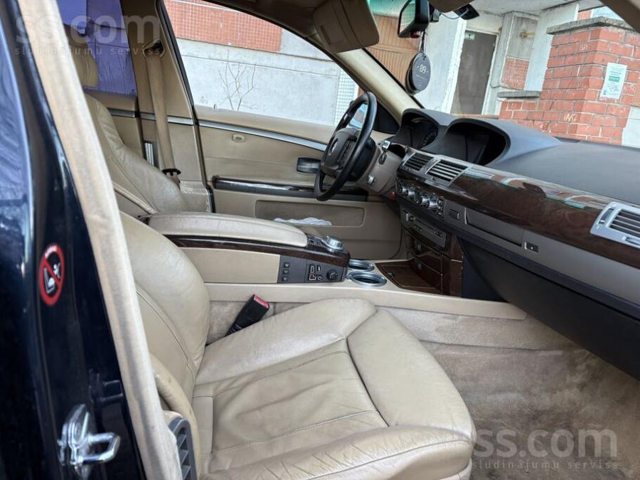 Zils BMW 730 2005 Liepāja, ar dzinēja tilpumu 3.00 L un nobraukumu 356 tūkst. km par 2150 €, foto 7 vietnē AUTOMOTO.COM.LV