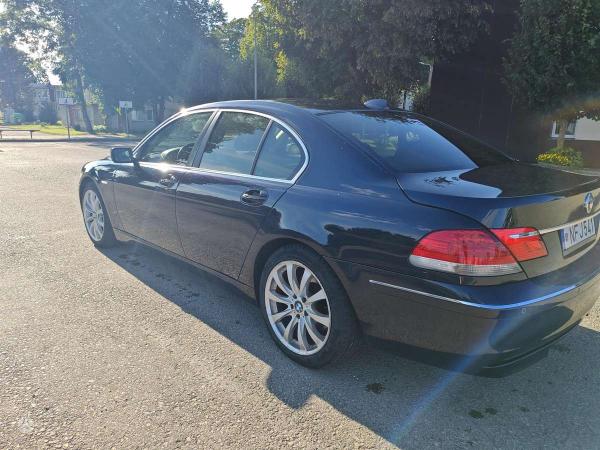 BMW 730 2005 Tauragė vietnē Zils BMW 730 2005 Tauragė, ar dzinēja tilpumu 3.00 L un nobraukumu 342 tūkst. km par 3700 €, foto 5 vietnē AUTOMOTO.COM.LV