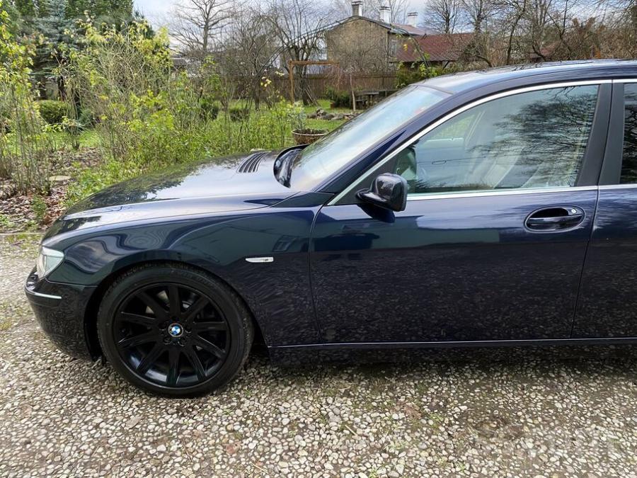 Blue BMW 730 2006 in Riga, with an engine capacity of 3.00 L and mileage of 330 thousand km for 5900 €, photo 25 on AUTOMOTO.COM.LV