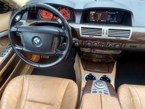 Zils BMW 730 2006 Rīga, ar dzinēja tilpumu 3.00 L un nobraukumu 330 tūkst. km par 5500 €, foto 13 vietnē AUTOMOTO.COM.LV
