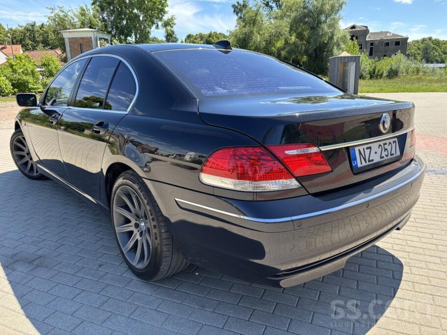 Blue BMW 730 2006 in Bauska, with an engine capacity of 3.00 L and mileage of 316 thousand km for 4000 €, photo 9 on AUTOMOTO.COM.LV