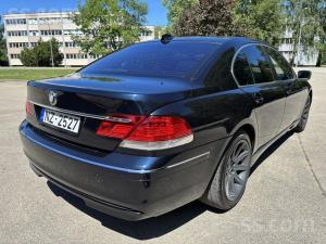 Blue BMW 730 2006 in Bauska, with an engine capacity of 3.00 L and mileage of 316 thousand km for 4000 €, photo 15 on AUTOMOTO.COM.LV