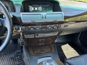 Blue BMW 730 2006 in Bauska, with an engine capacity of 3.00 L and mileage of 316 thousand km for 4000 €, photo 22 on AUTOMOTO.COM.LV