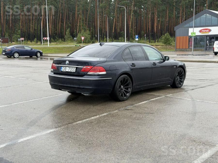 Zils BMW 730 2006 Rīga, ar dzinēja tilpumu 3.00 L un nobraukumu 360 tūkst. km par 5250 €, foto 5 vietnē AUTOMOTO.COM.LV