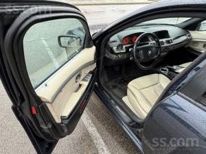 Zils BMW 730 2006 Rīga, ar dzinēja tilpumu 3.00 L un nobraukumu 360 tūkst. km par 5250 €, foto 7 vietnē AUTOMOTO.COM.LV