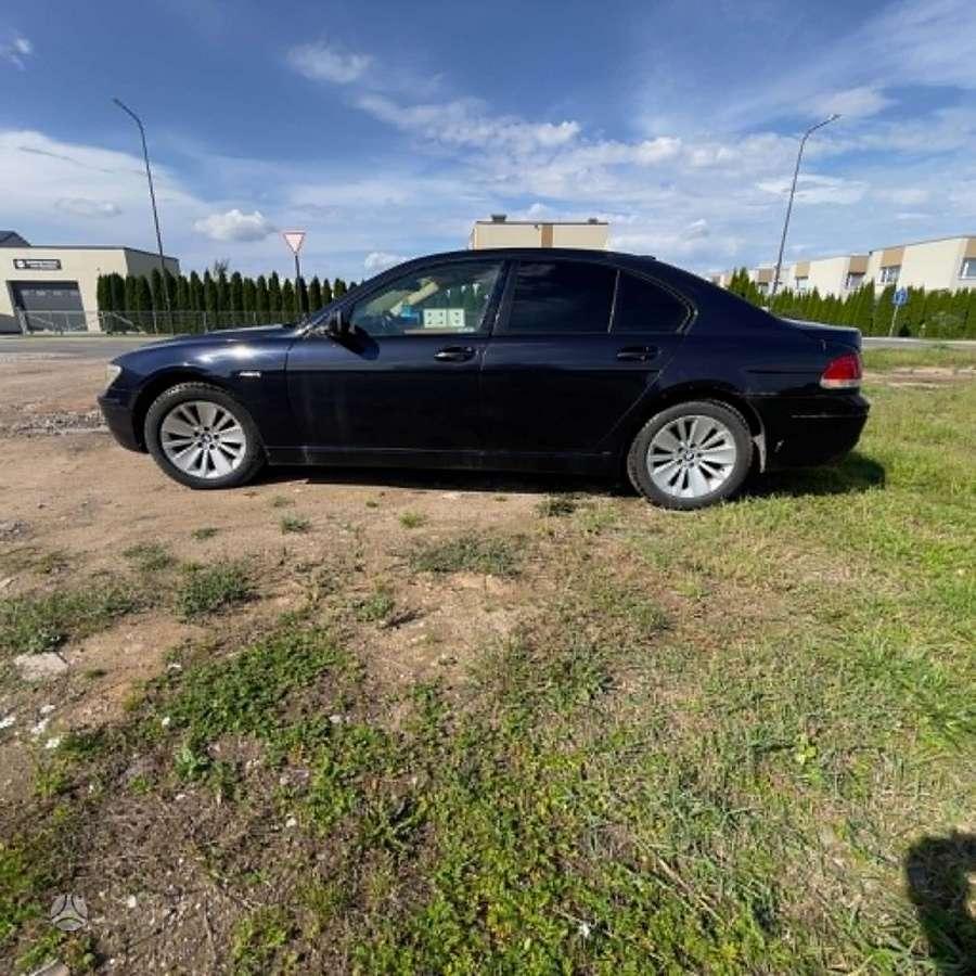 Blue BMW 730 2006 in Kaunas, with an engine capacity of 0.00 L and mileage of 400 thousand km for 2700 €, photo 13 on AUTOMOTO.COM.LV