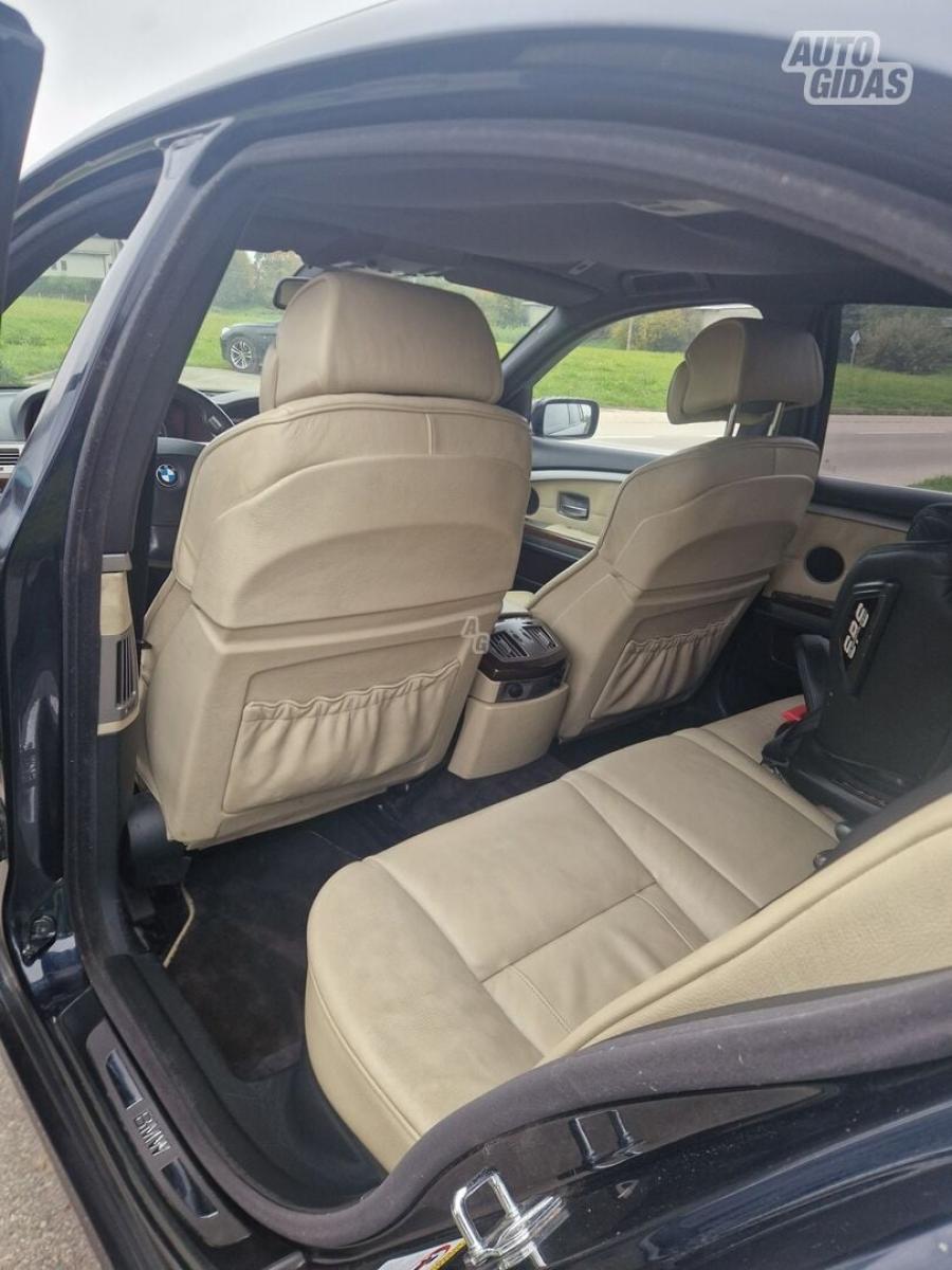 Zils BMW 730 2007 Telšiai, ar dzinēja tilpumu 3.00 L un nobraukumu 390 tūkst. km par 2500 €, foto 8 vietnē AUTOMOTO.COM.LV