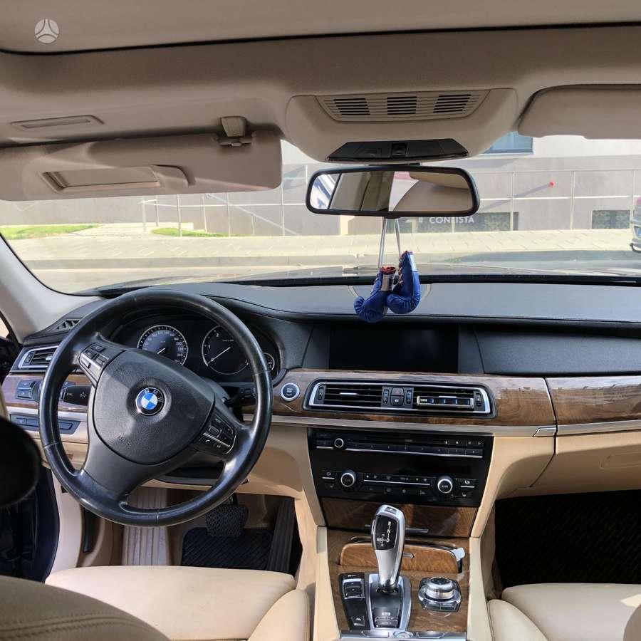 Zils BMW 730 2010 Viļņa, ar dzinēja tilpumu 3.00 L un nobraukumu 395 tūkst. km par 8400 €, foto 6 vietnē AUTOMOTO.COM.LV