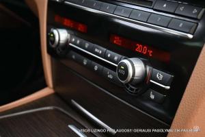 Blue BMW 730 2010 in Kretinga, with an engine capacity of 2.99 L and mileage of 300 thousand km for 10199 €, photo 26 on AUTOMOTO.COM.LV