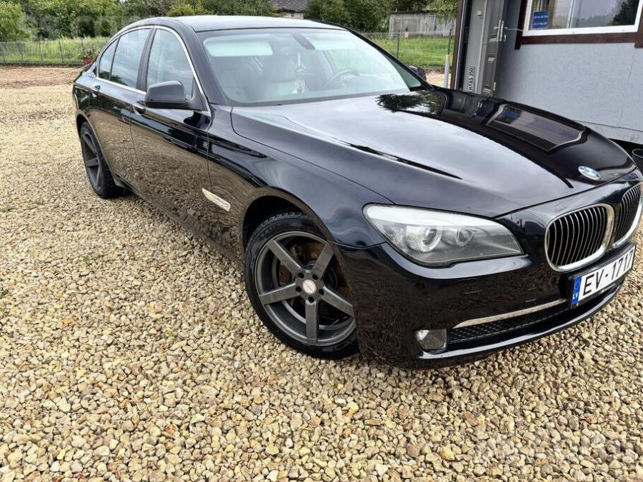 Zils BMW 730 2010 Rēzekne, ar dzinēja tilpumu 3.00 L un nobraukumu 279 tūkst. km par 8550 €, foto 1 vietnē AUTOMOTO.COM.LV