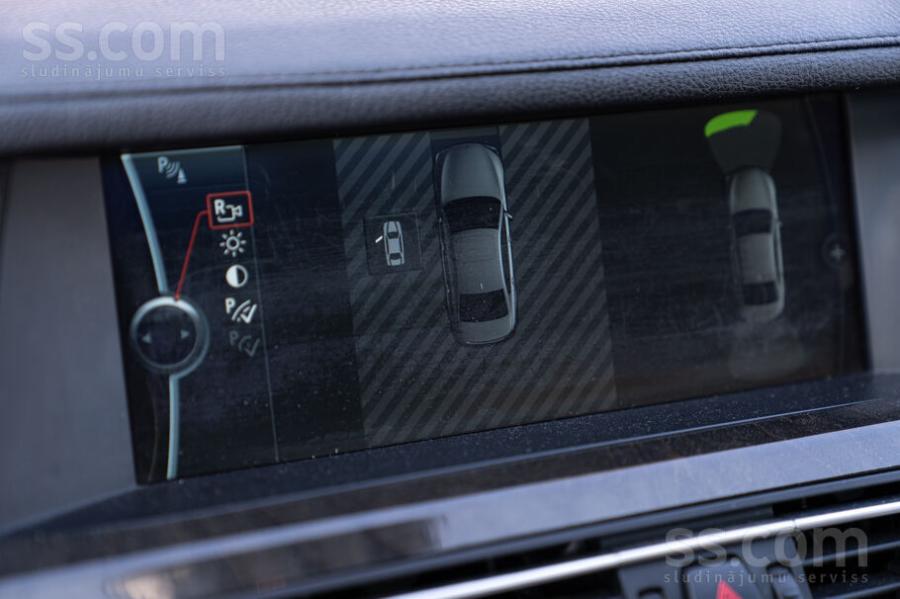 Blue BMW 730 2011 in Riga, with an engine capacity of 3.00 L and mileage of 305 thousand km for 12000 €, photo 18 on AUTOMOTO.COM.LV