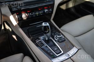 Blue BMW 730 2011 in Riga, with an engine capacity of 3.00 L and mileage of 305 thousand km for 12000 €, photo 24 on AUTOMOTO.COM.LV
