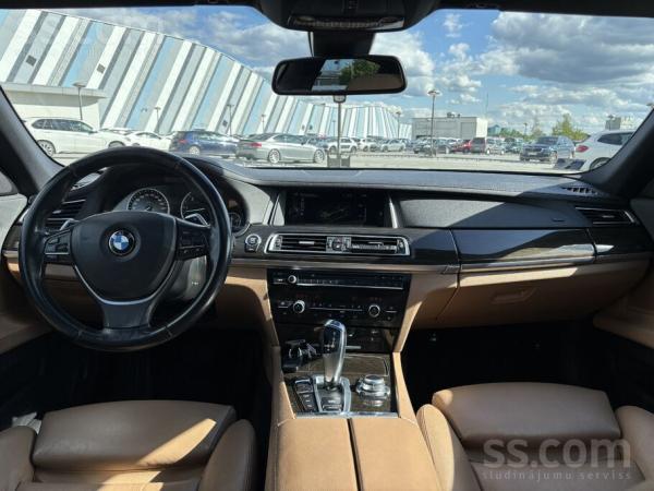 Zils BMW 730 2012 Rīga, ar dzinēja tilpumu 3.00 L un nobraukumu 396 tūkst. km par 10200 €, foto 10 vietnē AUTOMOTO.COM.LV