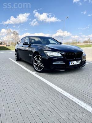 Zils BMW 730 2012 Rēzekne, ar dzinēja tilpumu 3.00 L un nobraukumu 0 tūkst. km par 13450 €, foto 3 vietnē AUTOMOTO.COM.LV
