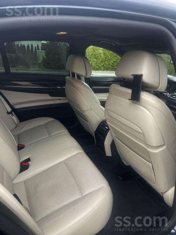 Zils BMW 730 2012 Rēzekne, ar dzinēja tilpumu 3.00 L un nobraukumu 0 tūkst. km par 13450 €, foto 10 vietnē AUTOMOTO.COM.LV