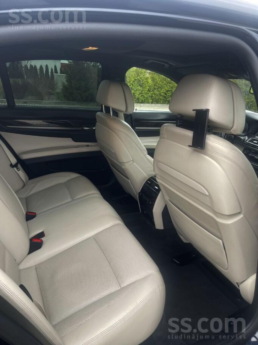 Zils BMW 730 2012 Rēzekne, ar dzinēja tilpumu 3.00 L un nobraukumu 0 tūkst. km par 13450 €, foto 11 vietnē AUTOMOTO.COM.LV
