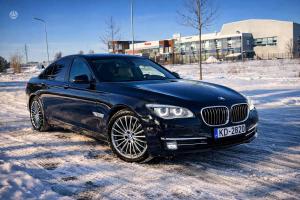 Blue BMW 730 2013 in Riga, with an engine capacity of 3.00 L and mileage of 320 thousand km for 14300 €, photo 2 on AUTOMOTO.COM.LV
