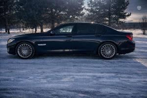 Blue BMW 730 2013 in Riga, with an engine capacity of 3.00 L and mileage of 320 thousand km for 14300 €, photo 4 on AUTOMOTO.COM.LV