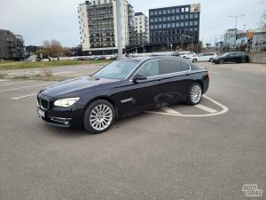 Blue BMW 730 2013 in Vilnius, with an engine capacity of 3.00 L and mileage of 180 thousand km for 15500 €, photo 7 on AUTOMOTO.COM.LV