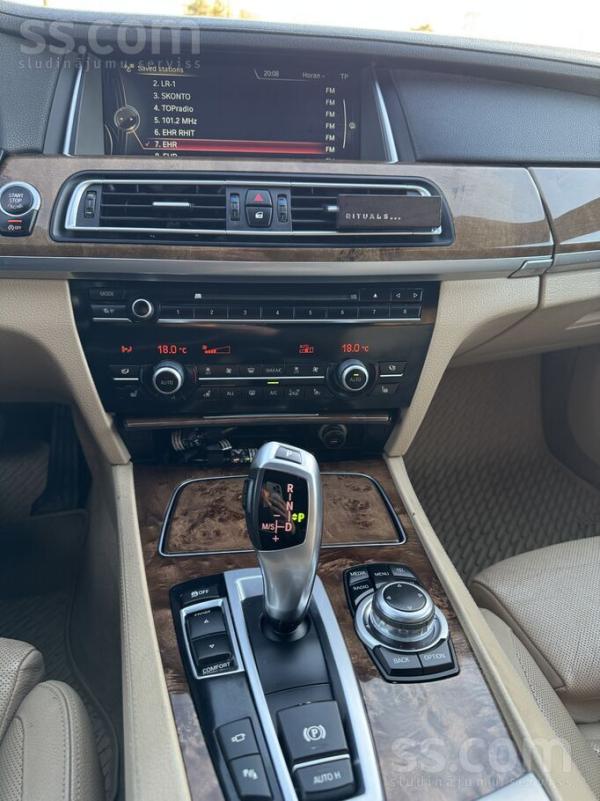Blue BMW 730 2013 in Aizkraukle, with an engine capacity of 3.00 L and mileage of 0 thousand km for 9000 €, photo 6 on AUTOMOTO.COM.LV