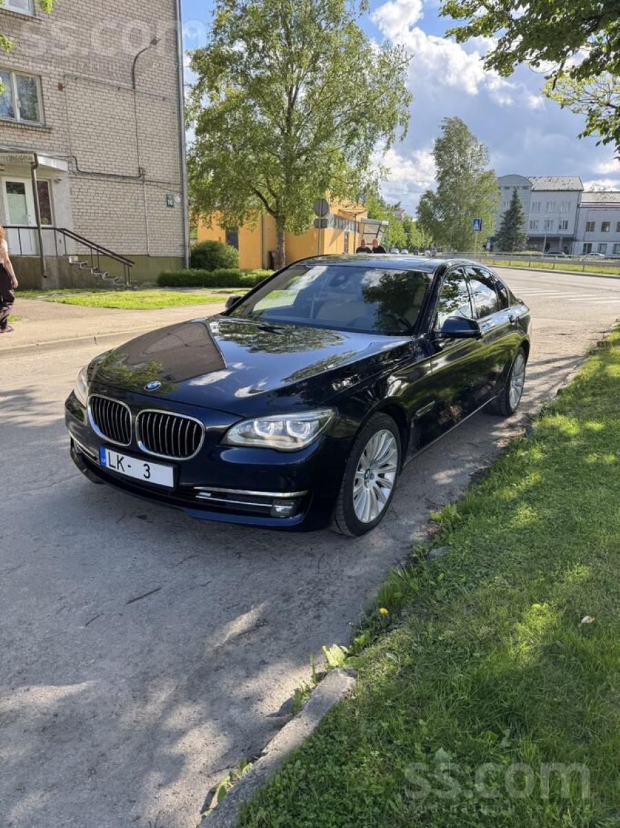 Zils BMW 730 2013 Aizkraukle, ar dzinēja tilpumu 3.00 L un nobraukumu 0 tūkst. km par 9900 €, foto 1 vietnē AUTOMOTO.COM.LV