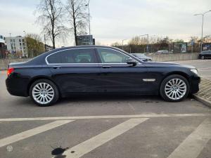 Blue BMW 730 2013 in Vilnius, with an engine capacity of 2.99 L and mileage of 180 thousand km for 12500 €, photo  on AUTOMOTO.COM.LV