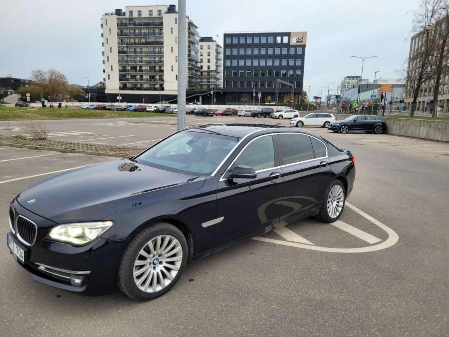 Синий БМВ 730 2013 в Вильнюс, объемом двигателя 2.99 л и пробегом 180 тыс. км за 12500 €, фото 8 на AUTOMOTO.COM.LV