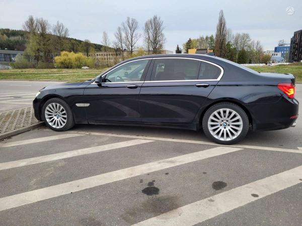 Синий БМВ 730 2013 в Вильнюс, объемом двигателя 2.99 л и пробегом 180 тыс. км за 12500 €, фото 11 на AUTOMOTO.COM.LV