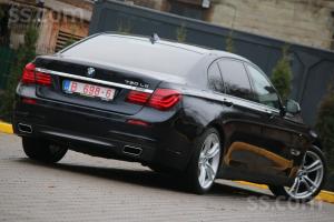 Blue BMW 730 2014 in Riga, with an engine capacity of 3.00 L and mileage of 0 thousand km for 13490 €, photo 4 on AUTOMOTO.COM.LV