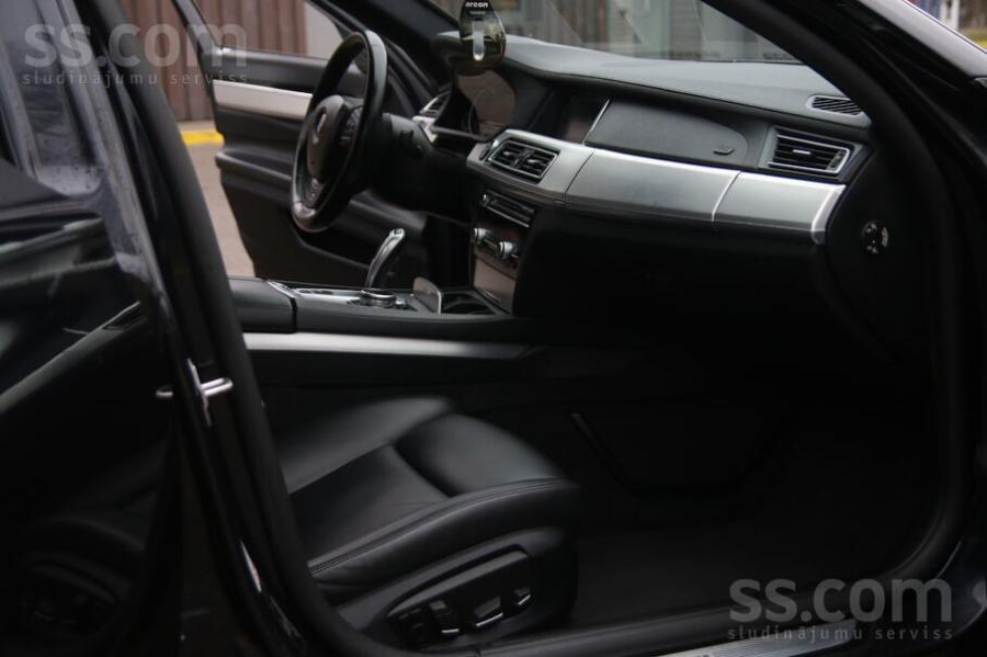 Blue BMW 730 2014 in Riga, with an engine capacity of 3.00 L and mileage of 0 thousand km for 13490 €, photo 15 on AUTOMOTO.COM.LV