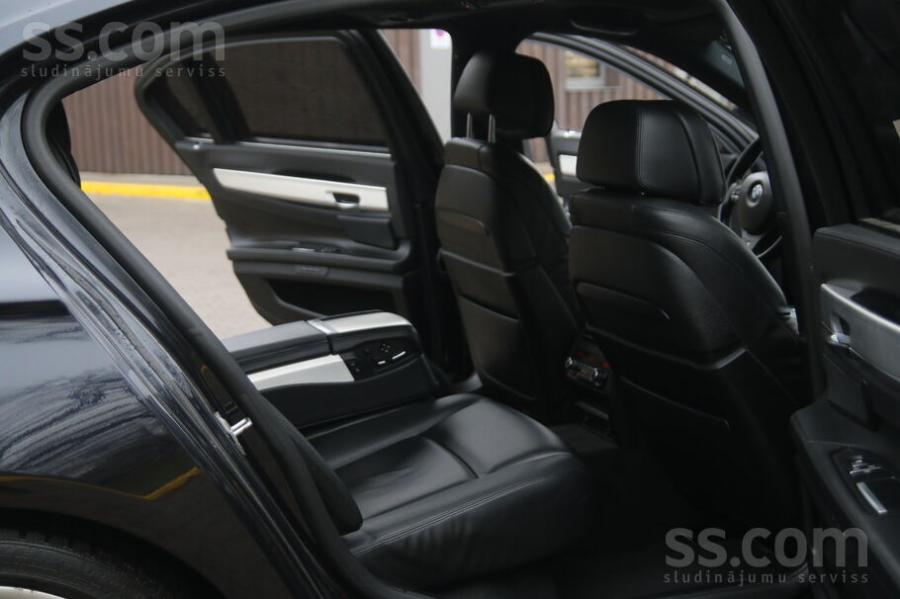 Blue BMW 730 2014 in Riga, with an engine capacity of 3.00 L and mileage of 0 thousand km for 13490 €, photo 17 on AUTOMOTO.COM.LV