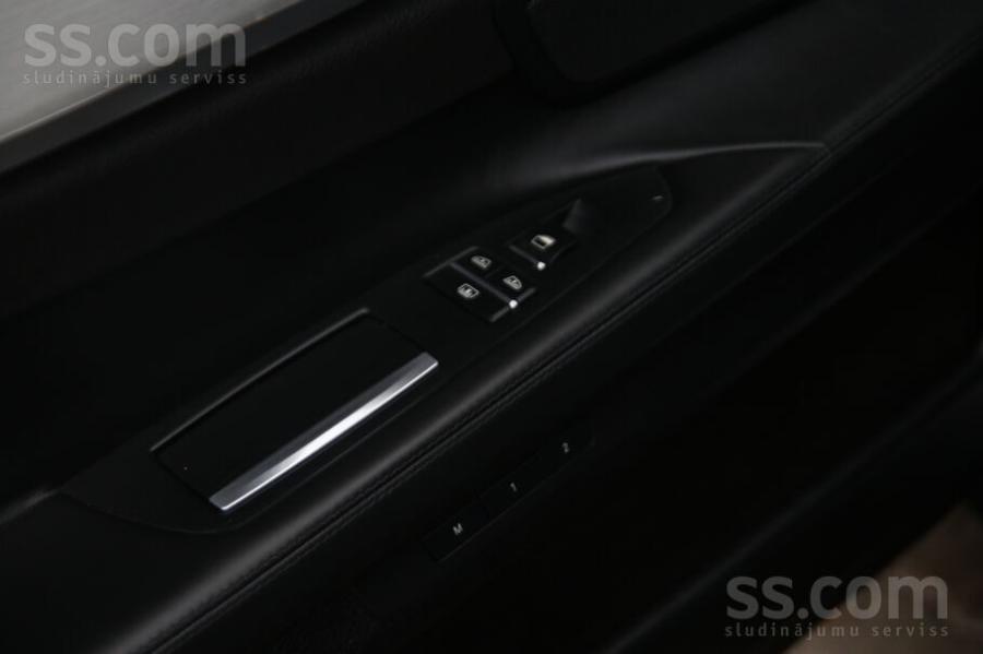 Blue BMW 730 2014 in Riga, with an engine capacity of 3.00 L and mileage of 0 thousand km for 13490 €, photo 18 on AUTOMOTO.COM.LV