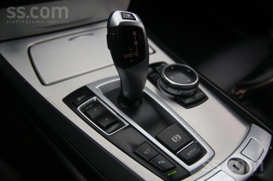 Blue BMW 730 2014 in Riga, with an engine capacity of 3.00 L and mileage of 0 thousand km for 13490 €, photo 25 on AUTOMOTO.COM.LV