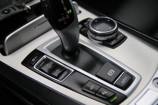 Zils BMW 730 2014 Rīga, ar dzinēja tilpumu 3.00 L un nobraukumu 245 tūkst. km par 16490 €, foto 3 vietnē AUTOMOTO.COM.LV