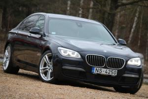 Blue BMW 730 2014 in Riga, with an engine capacity of 3.00 L and mileage of 245 thousand km for 16490 €, photo 15 on AUTOMOTO.COM.LV