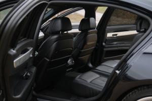Blue BMW 730 2014 in Riga, with an engine capacity of 3.00 L and mileage of 245 thousand km for 16490 €, photo 8 on AUTOMOTO.COM.LV