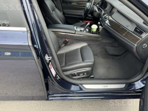Zils BMW 730 2014 Liepāja, ar dzinēja tilpumu 3.00 L un nobraukumu 225 tūkst. km par 14999 €, foto 12 vietnē AUTOMOTO.COM.LV