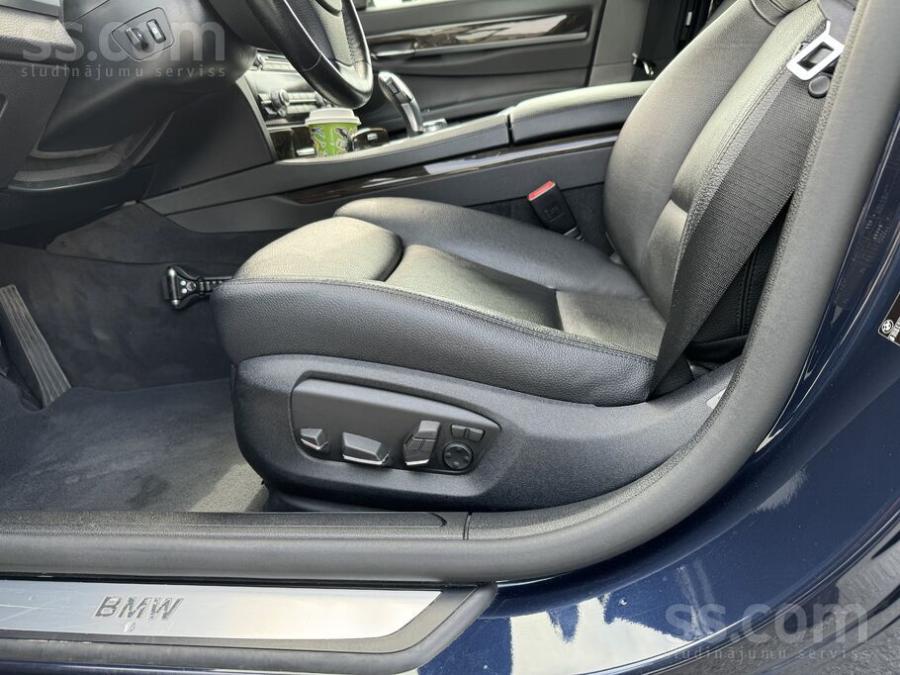 Zils BMW 730 2014 Liepāja, ar dzinēja tilpumu 3.00 L un nobraukumu 225 tūkst. km par 14999 €, foto 15 vietnē AUTOMOTO.COM.LV