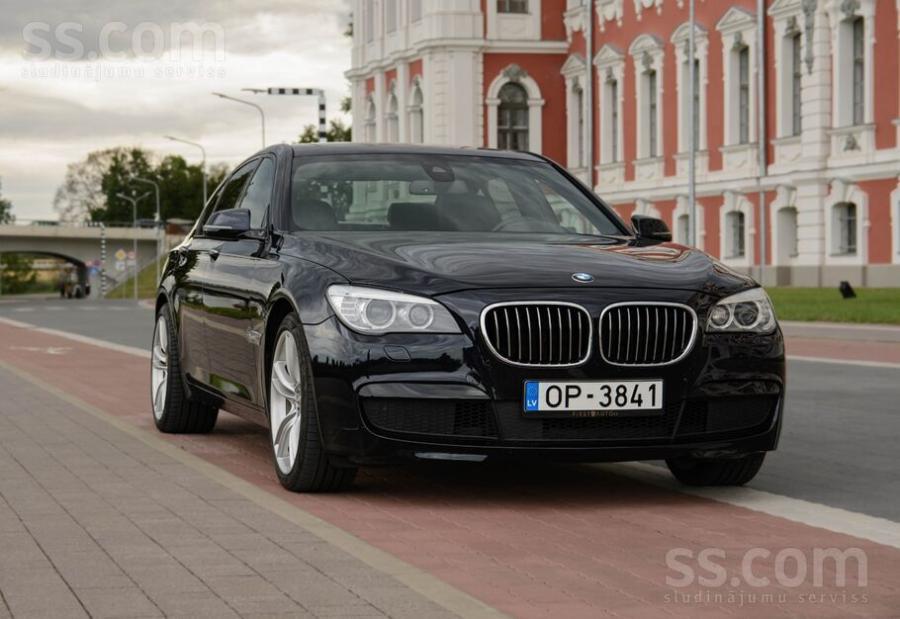 Zils BMW 730 2014 Jelgava, ar dzinēja tilpumu 3.00 L un nobraukumu 210 tūkst. km par 15650 €, foto 4 vietnē AUTOMOTO.COM.LV