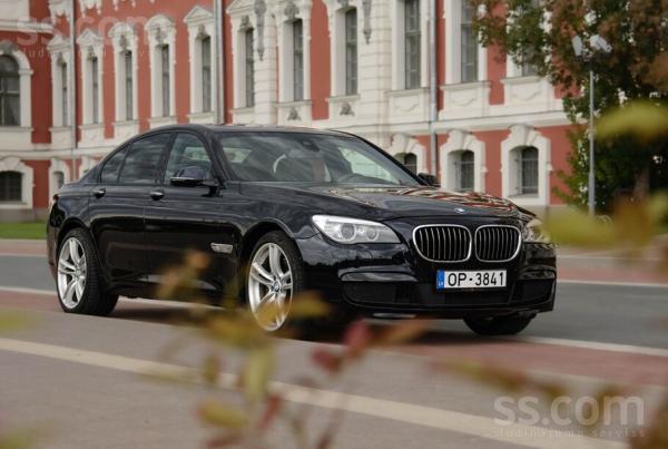 Zils BMW 730 2014 Jelgava, ar dzinēja tilpumu 3.00 L un nobraukumu 210 tūkst. km par 15650 €, foto 4 vietnē AUTOMOTO.COM.LV