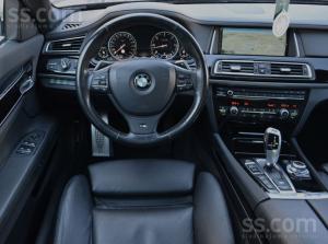 Zils BMW 730 2014 Jelgava, ar dzinēja tilpumu 3.00 L un nobraukumu 210 tūkst. km par 15650 €, foto 19 vietnē AUTOMOTO.COM.LV